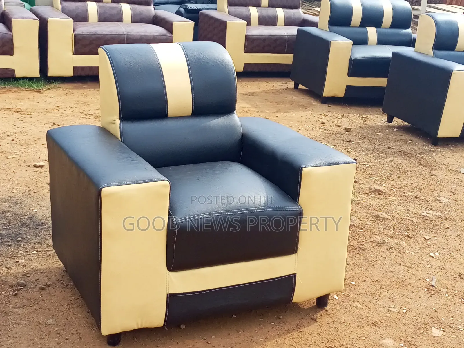 Beautiful Single Seater Sofa in Kira - Furniture, Omoding Silvestar Witney | Jiji.ug