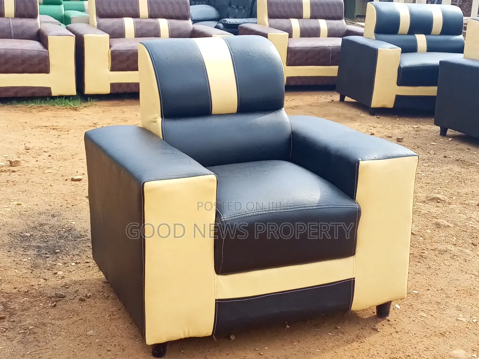 Beautiful Single Seater Sofa in Kira - Furniture, Omoding Silvestar Witney | Jiji.ug