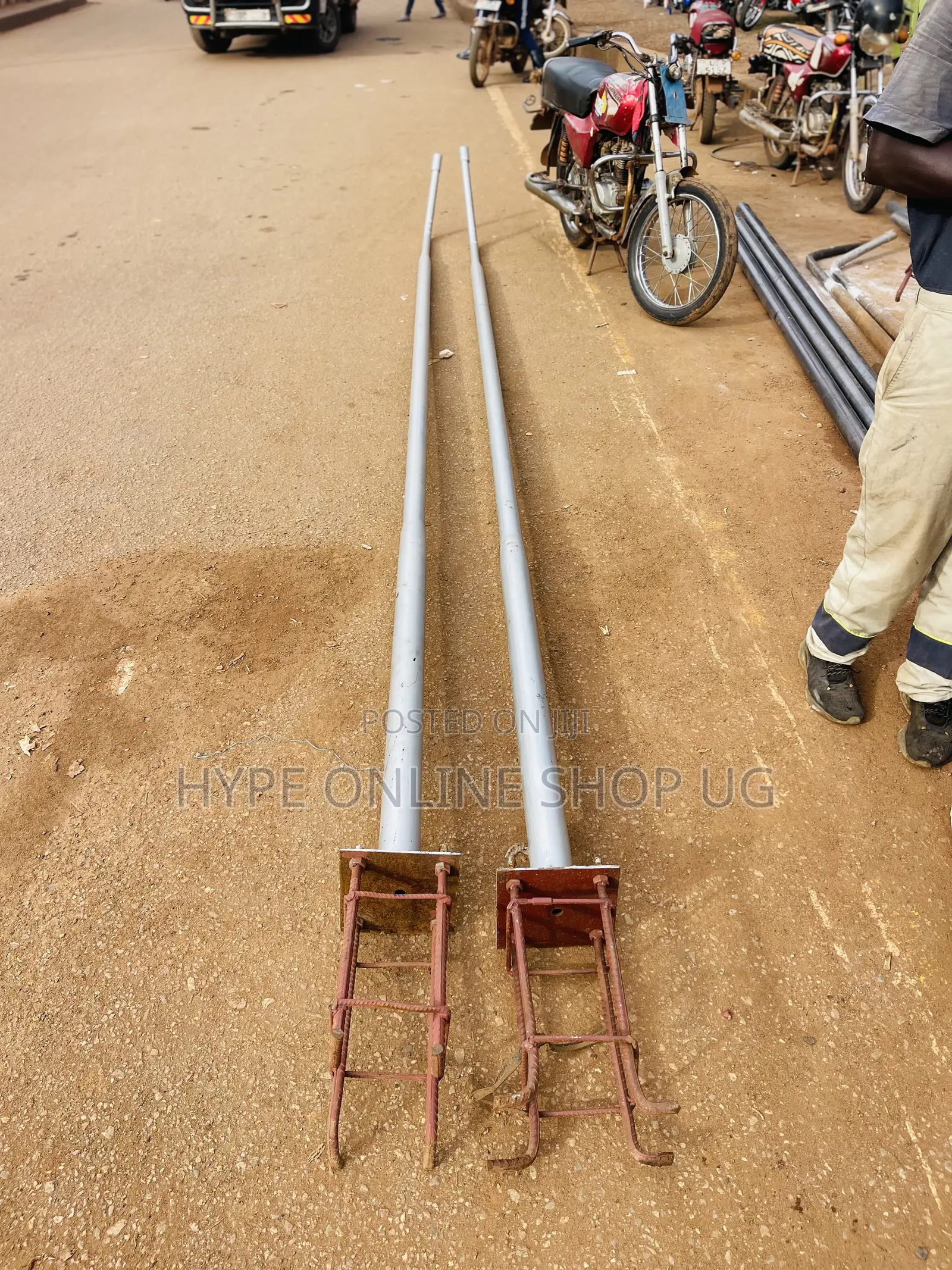 Tall Stands Solar Light Poles in Central Division - Building Materials ...