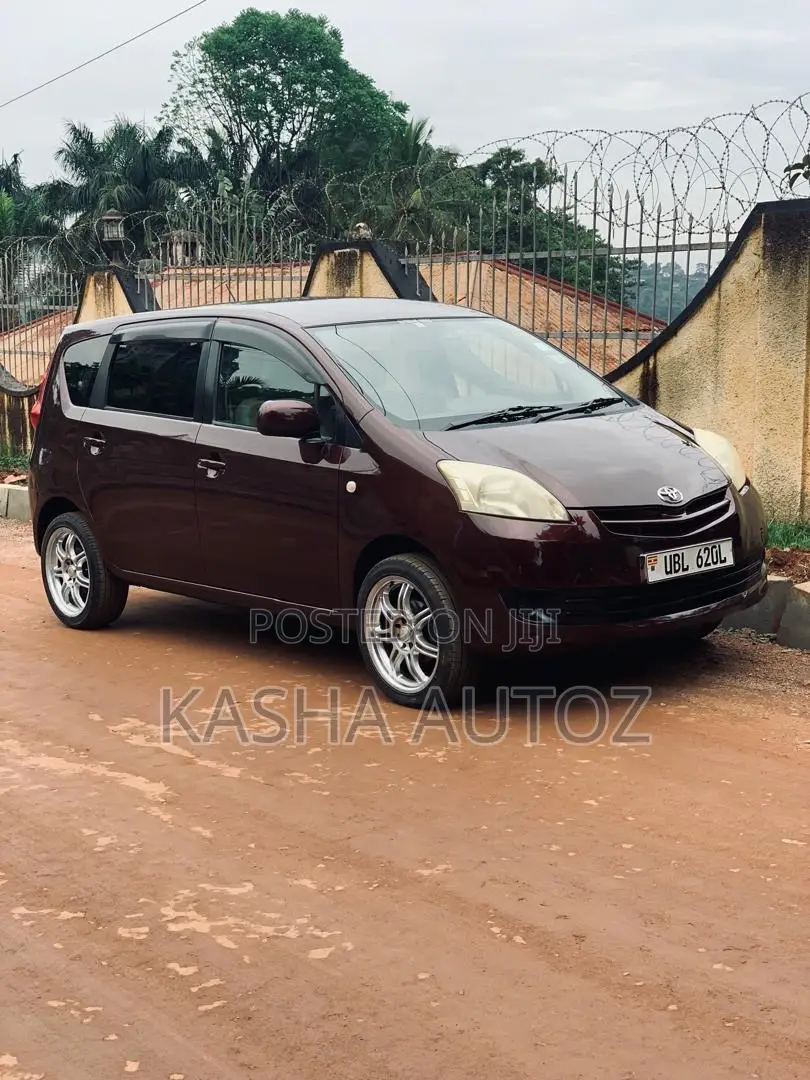 Toyota Passo Sette 2010 Red in Central Division - Cars, Kasha Autoz ...