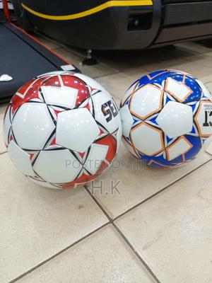 Select Brillant Super Soccer Balls. Size 4 5 in Central Division ...