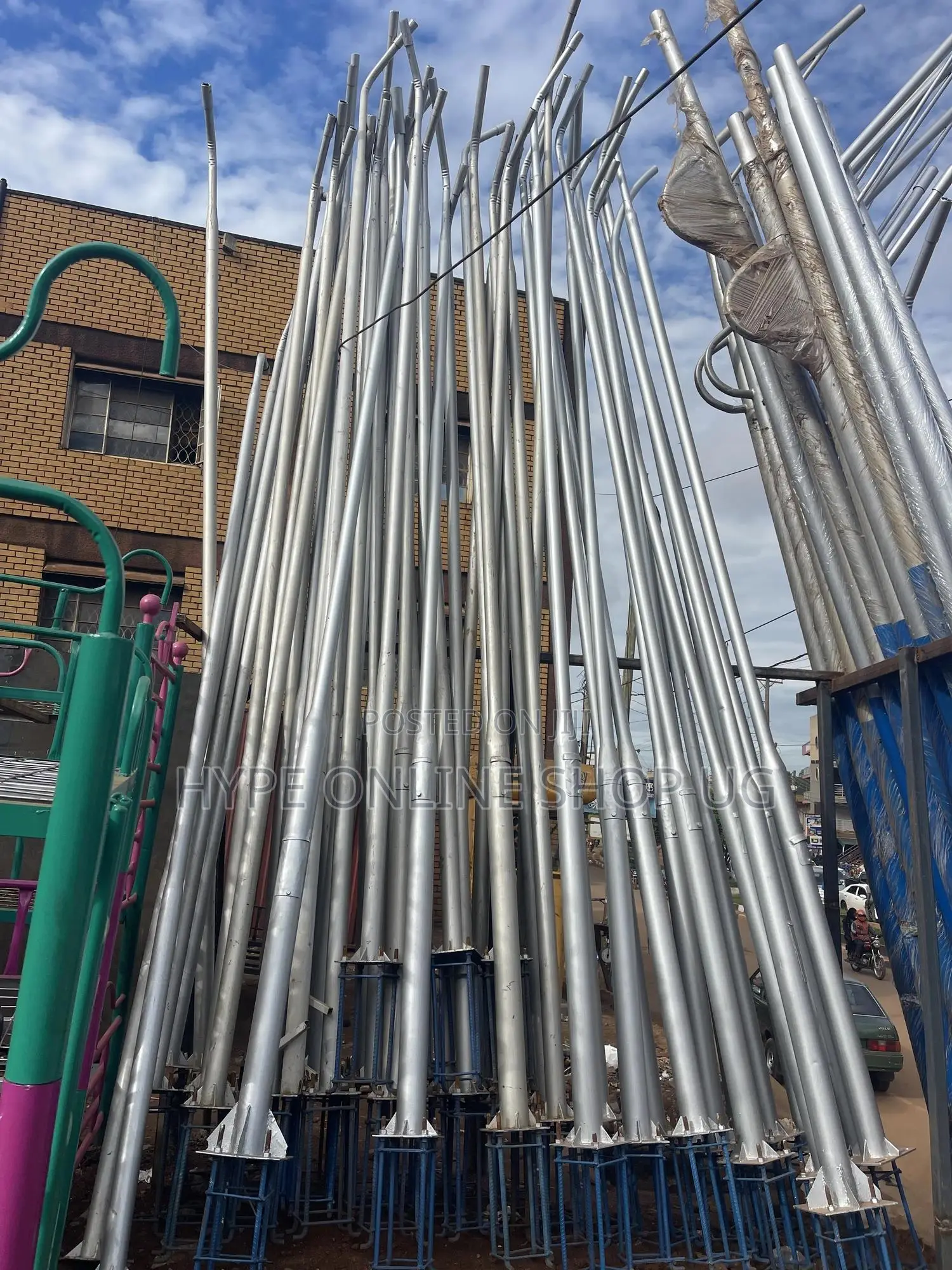 Tall Lights Solar Poles in Central Division - Building Materials ...