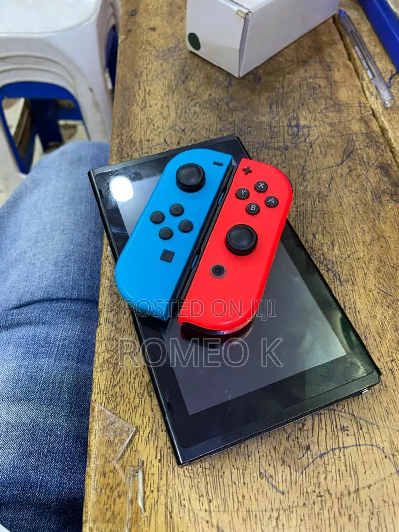 Nintendo Switch With Eafc25 and 4 Other Games in Central Division ...