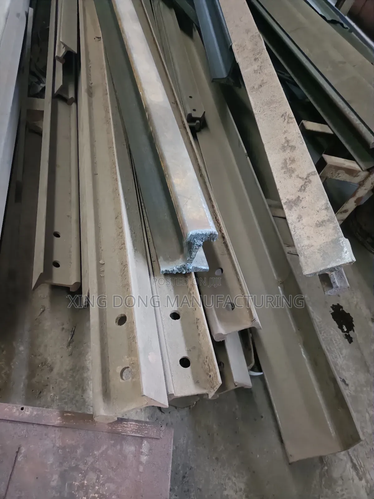 Moving Crane Rails in Goma - Manufacturing Equipment, Xing Dong ...