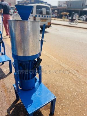 6kgs Imported Gnuts Grinding Machine for Oddi,Kipooli,Powder in Central ...