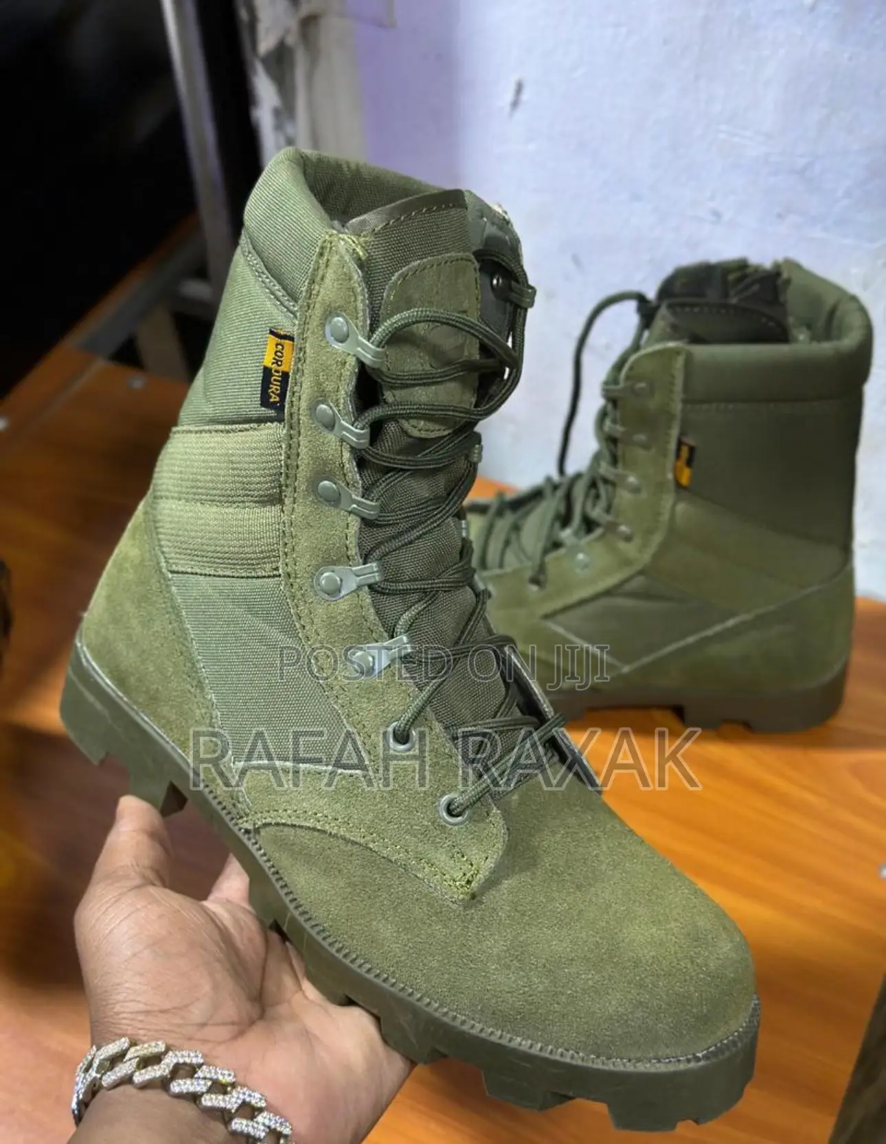 Men’S Classic Army Green Suede Combat Desert Boots in Central Division ...