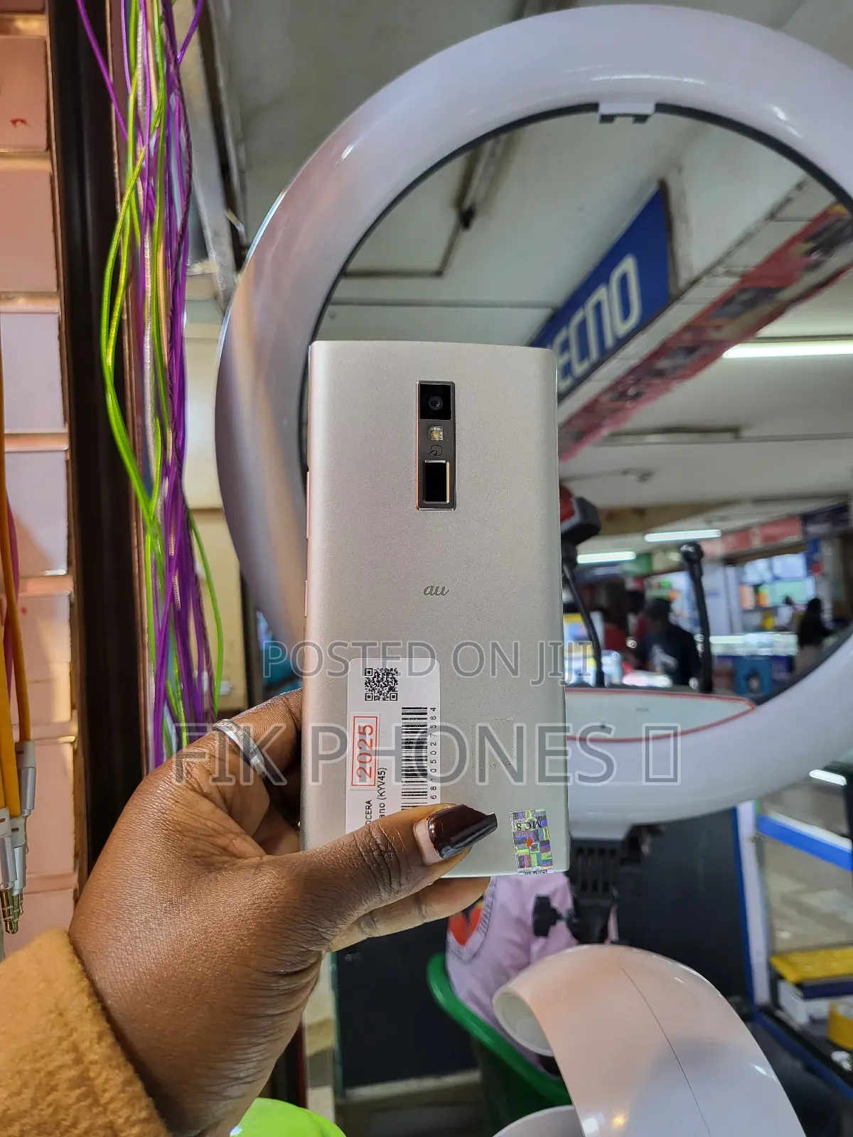 Kyocera Urbano V04 KYV45 64 GB White in Central Division - Mobile ...