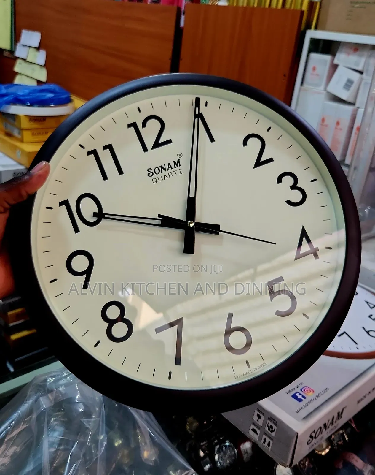 Wall Clock Round in Central Division - Home Accessories, Alvin ...