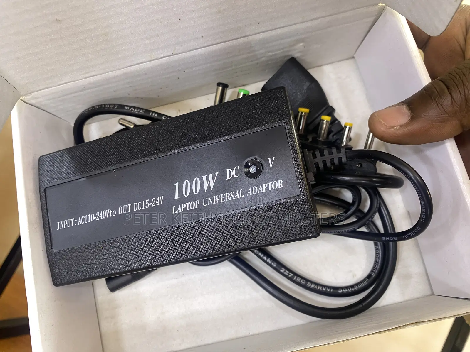 All Laptops Universal Tip Charger/Adapter Up to 100watts in Central ...