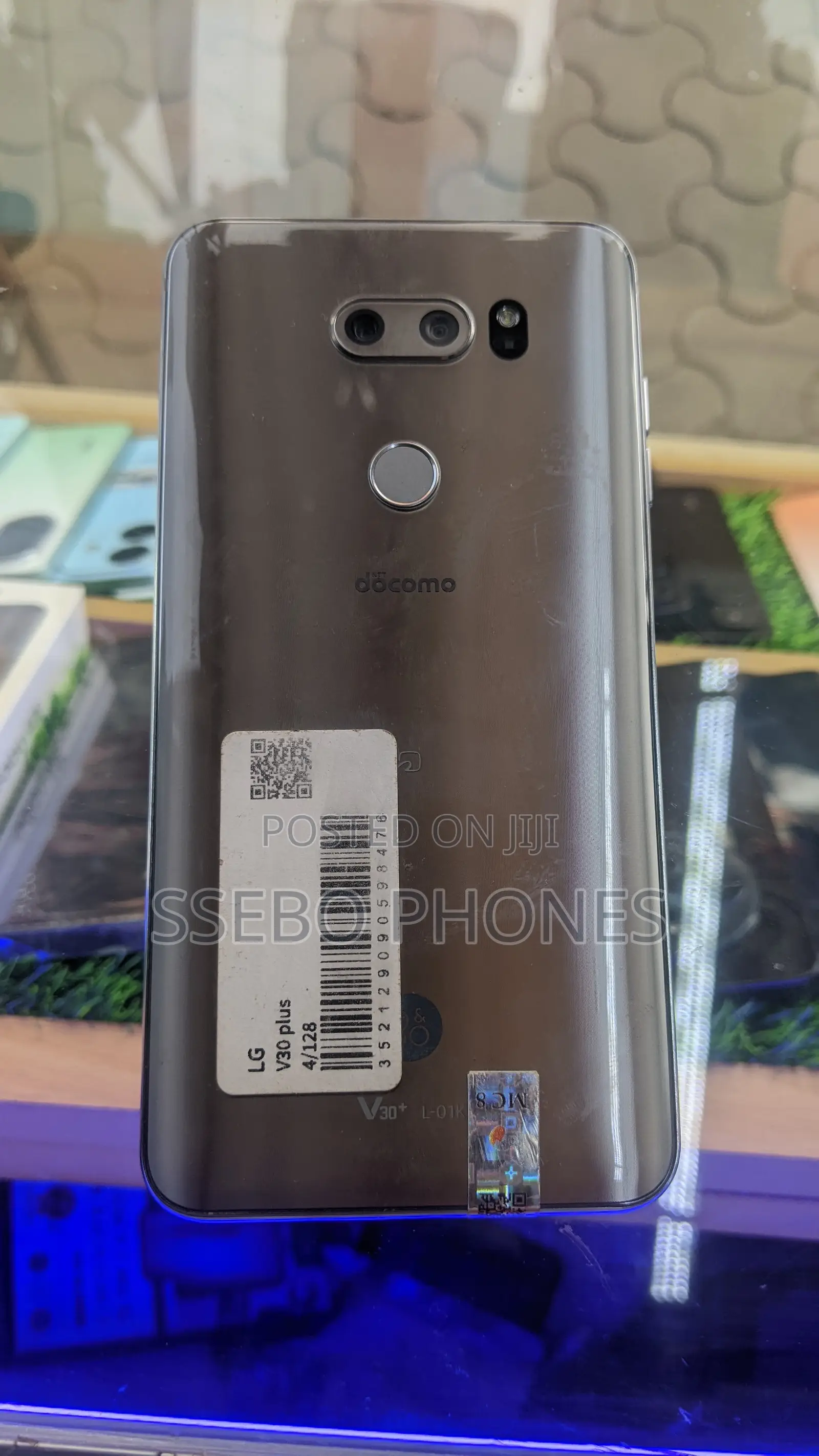 New LG V30 Plus 128 GB Black in Central Division - Mobile Phones, Lubega Akram | Jiji.ug