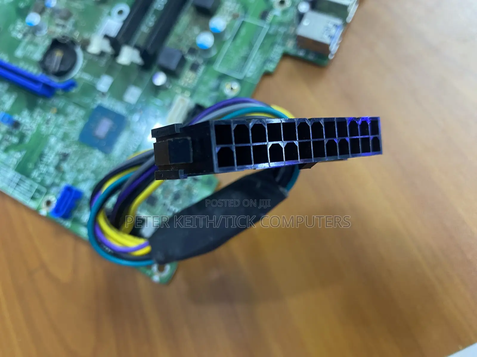 24 Pin to 8 Pin Connector for Desktop Computers in Central Division ...