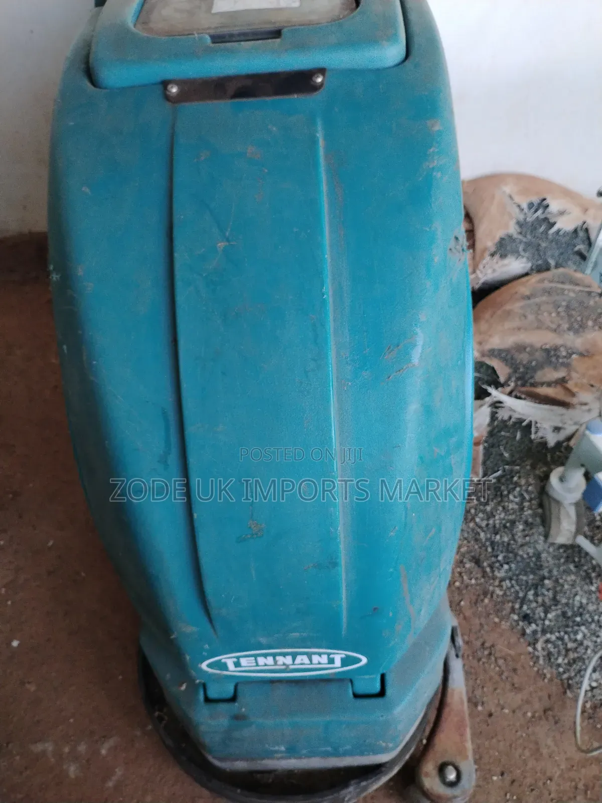Tennant 5100 Floor Scrubber. in Central Division - Electrical Hand ...