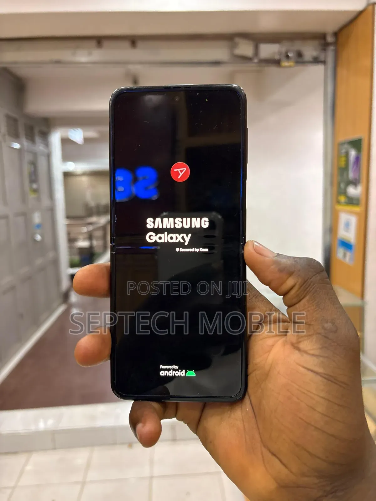 New Samsung Galaxy Z Flip 3 128 GB Black in Central Division - Mobile ...