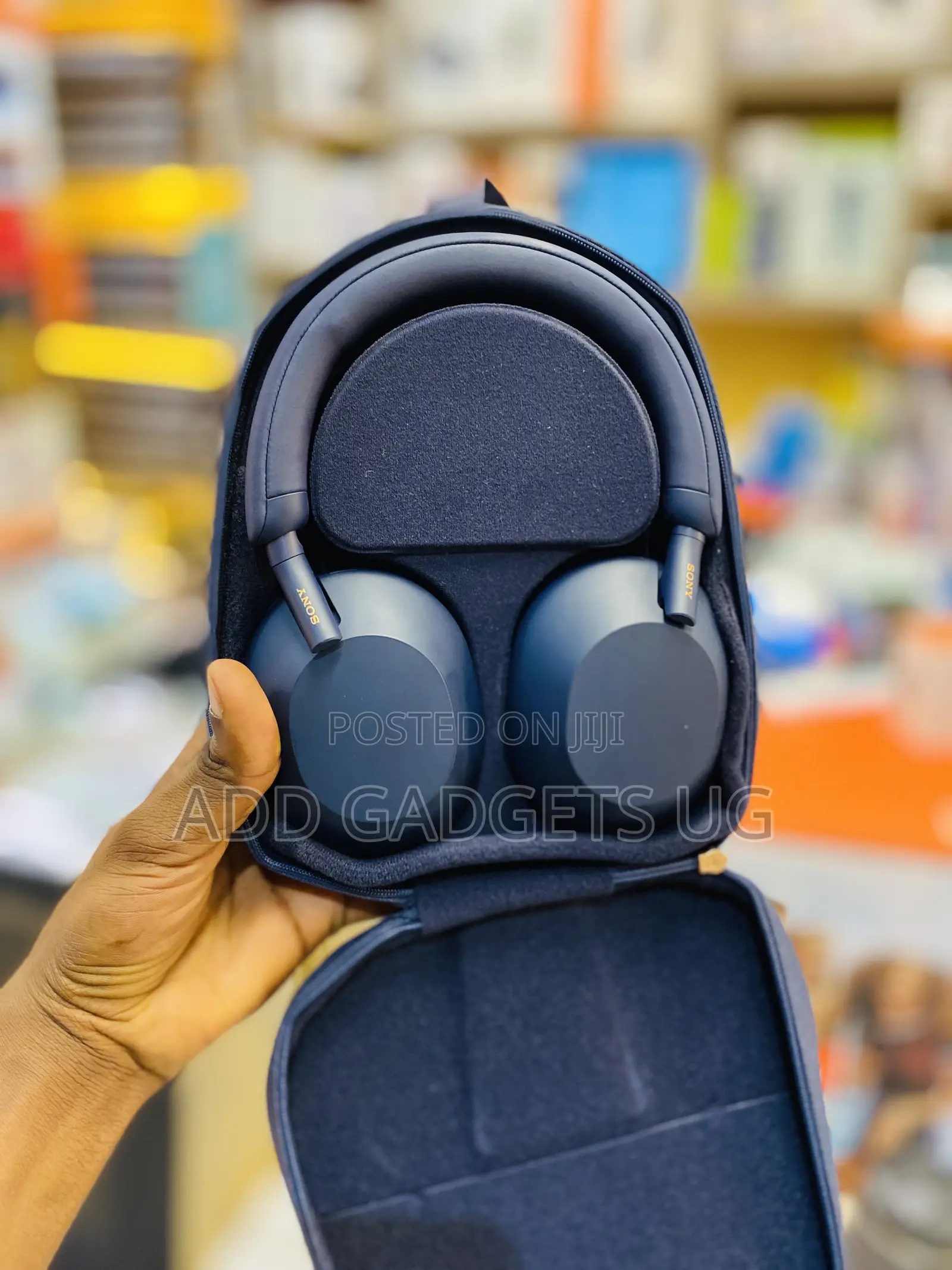 Sony Xm5 Slightly Used in Central Division - Headphones, Add Gadgets Ug ...