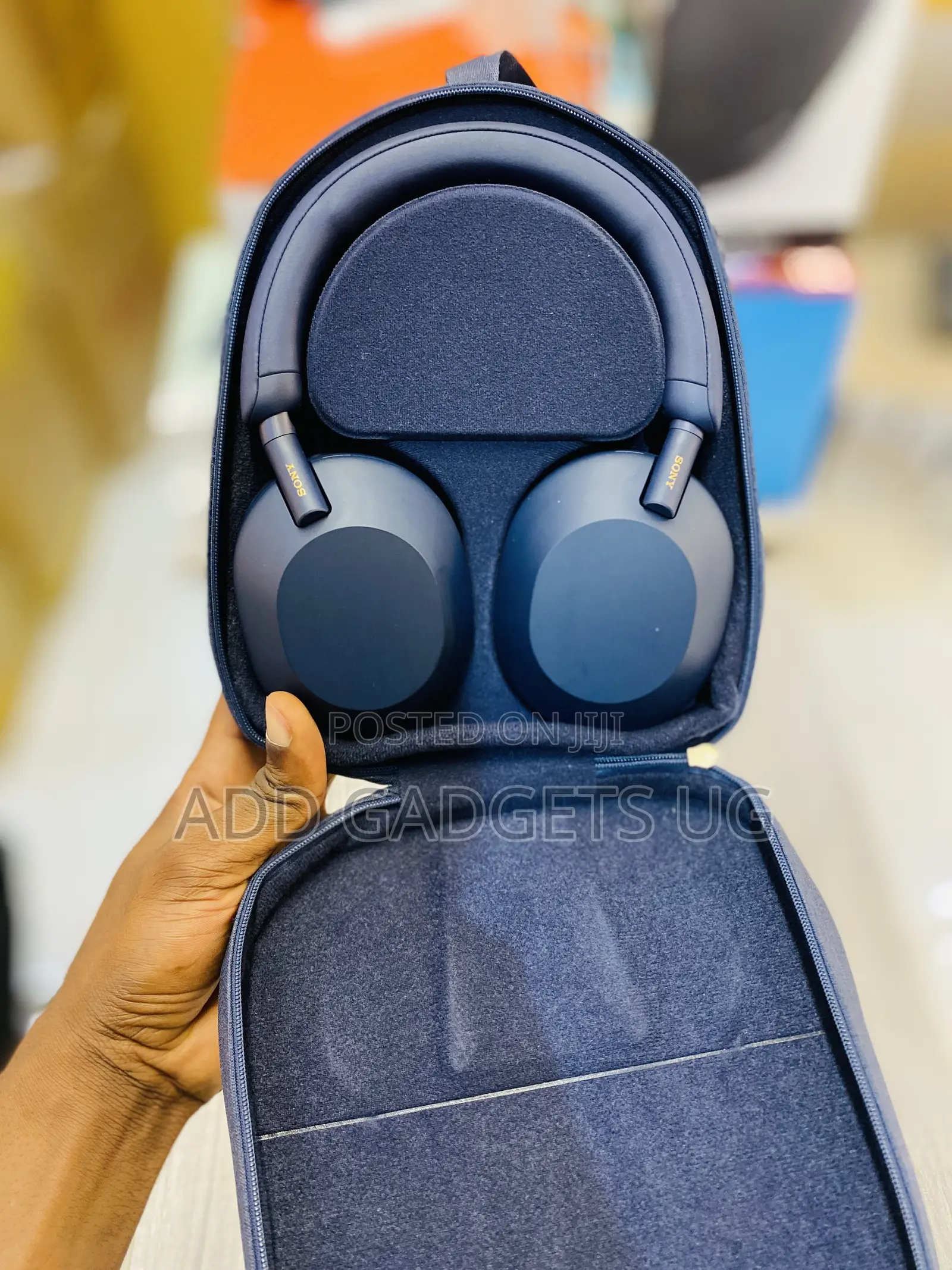 Sony Xm5 Slightly Used in Central Division - Headphones, Add Gadgets Ug ...