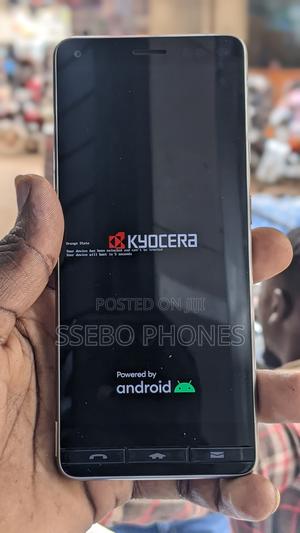 Kyocera Basio 4 32 GB Silver in Central Division - Mobile Phones ...