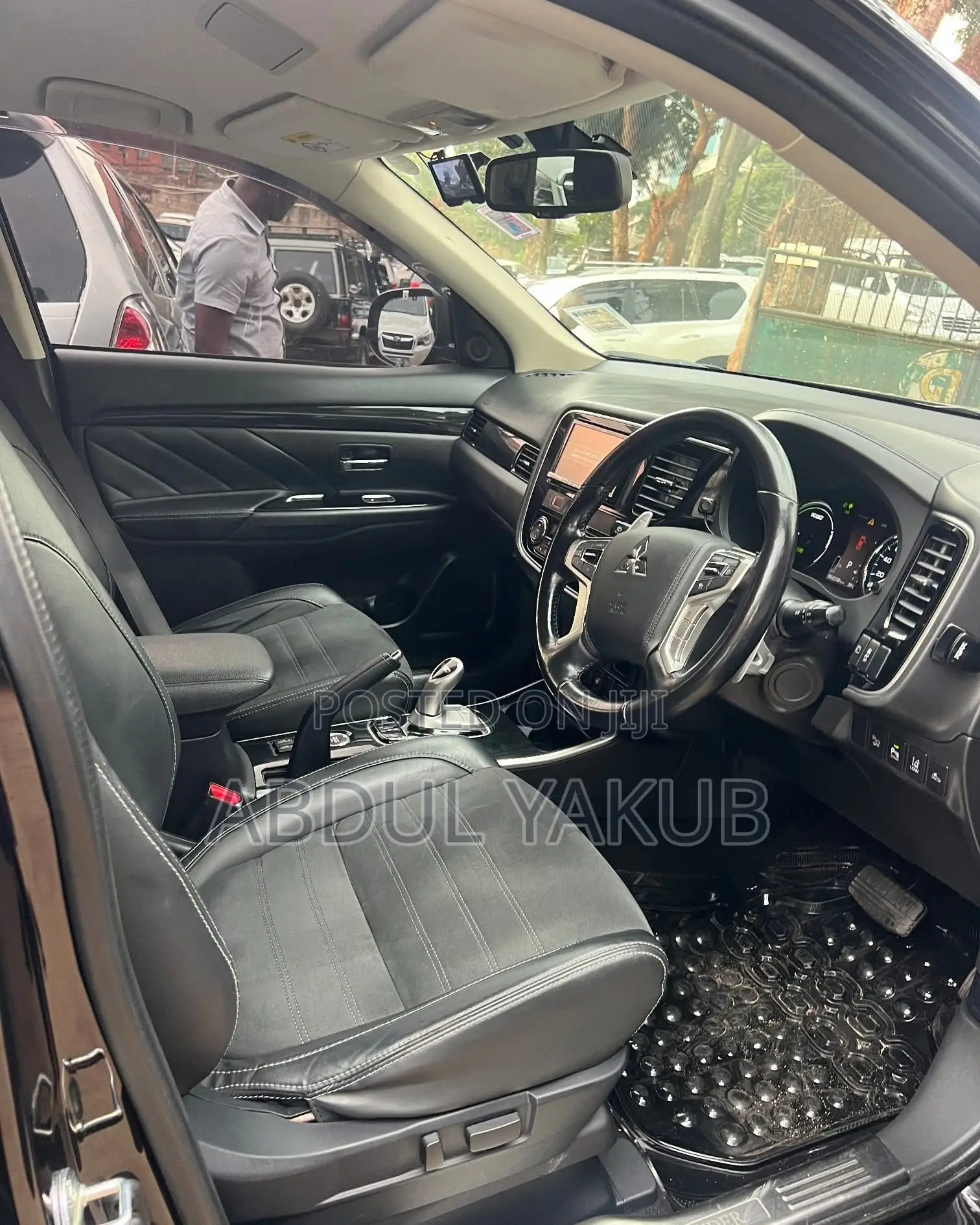 Mitsubishi Outlander 2017 Black in Central Division - Cars, Abdul Yakub ...