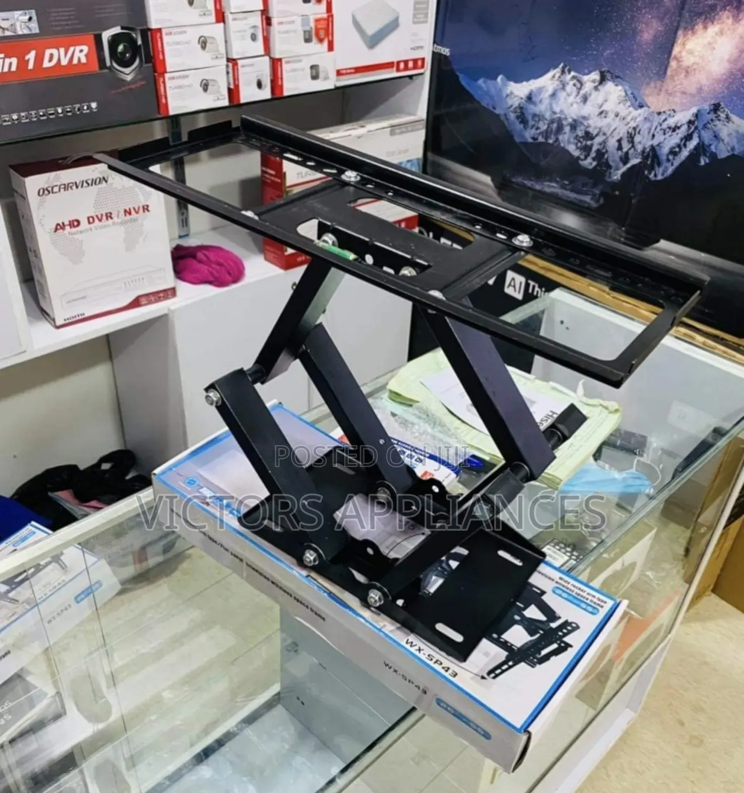 Heavy Duty Wall Mount Brackets for 32"-75" in Central Division ...