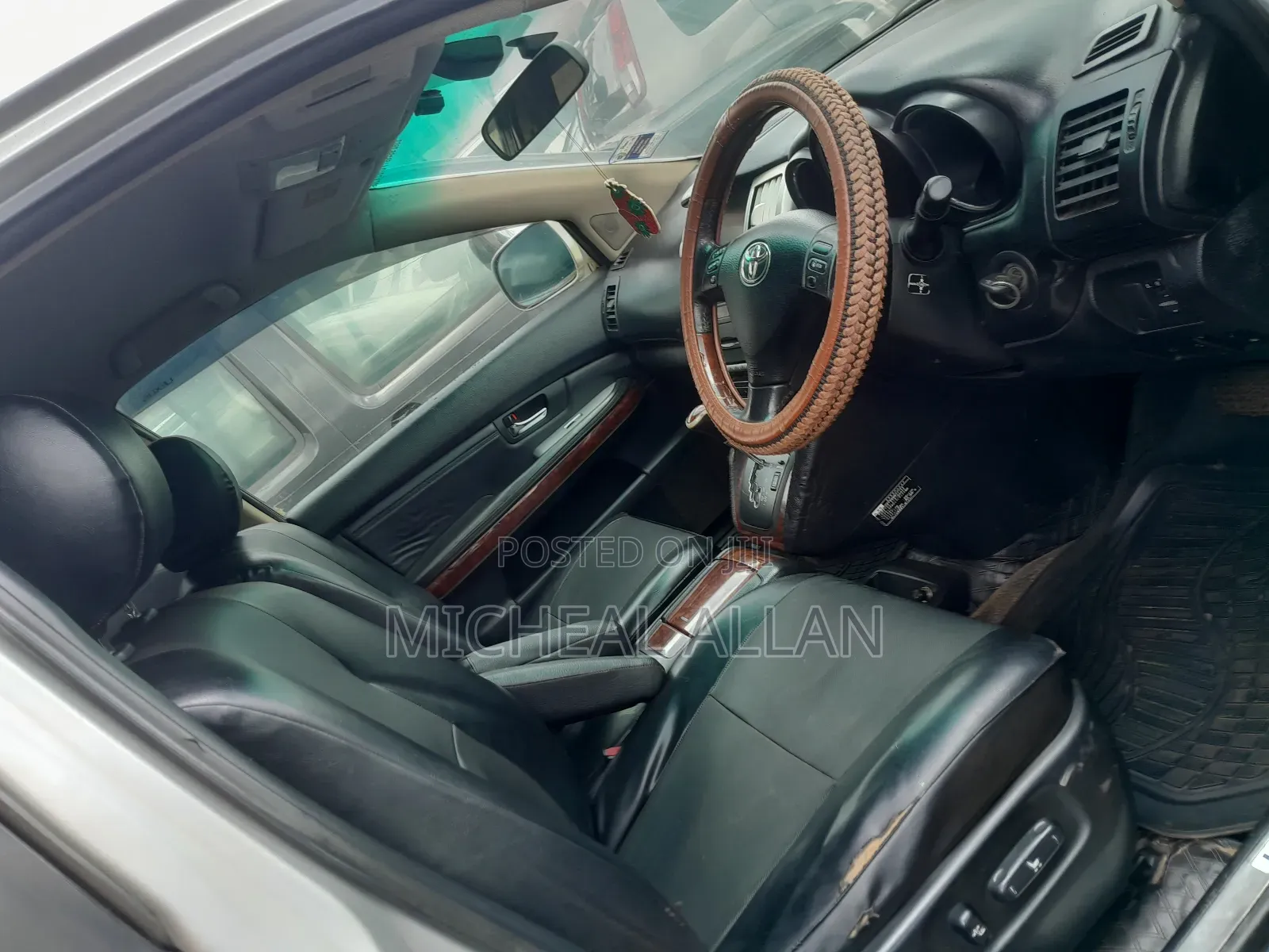 Toyota Harrier 2004 Silver in Makindye - Cars, Micheal Motors | Jiji.ug