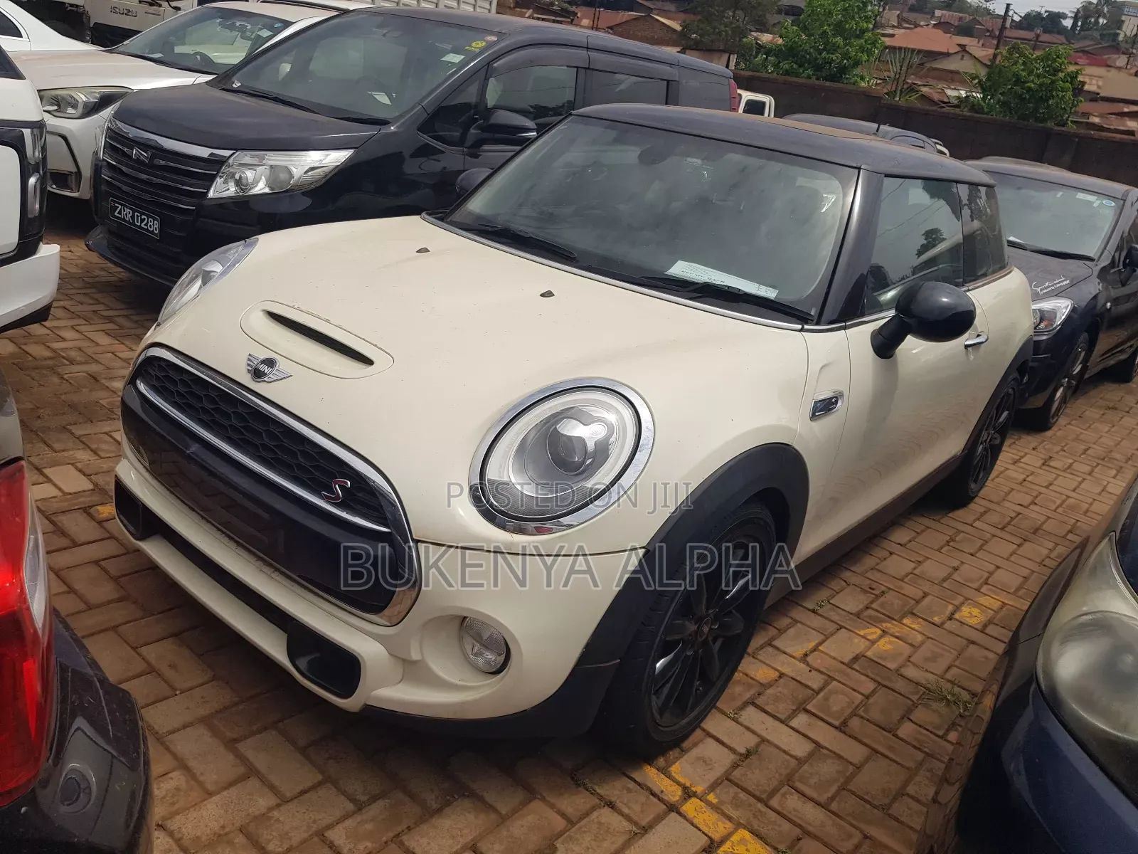 Mini Cooper 2016 Beige in Central Division - Cars, Bukenya Alpha | Jiji.ug