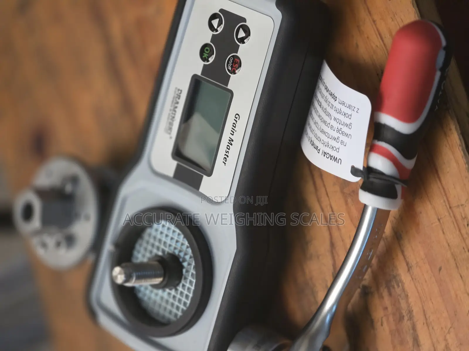 Incandescence Grain Moisture Meter in Central Division - Farm Machinery ...