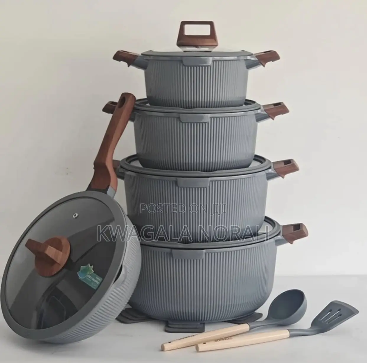 A 5 Piece Non Stick Donnor Cookware Set With Wooden Handles in Central ...