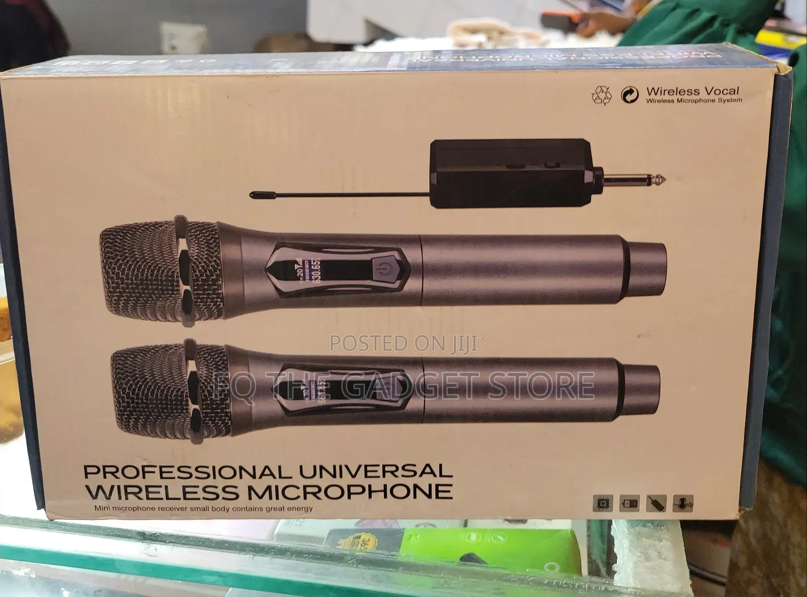 Professional Universal Wireless Microphone in Central Division - Audio ...