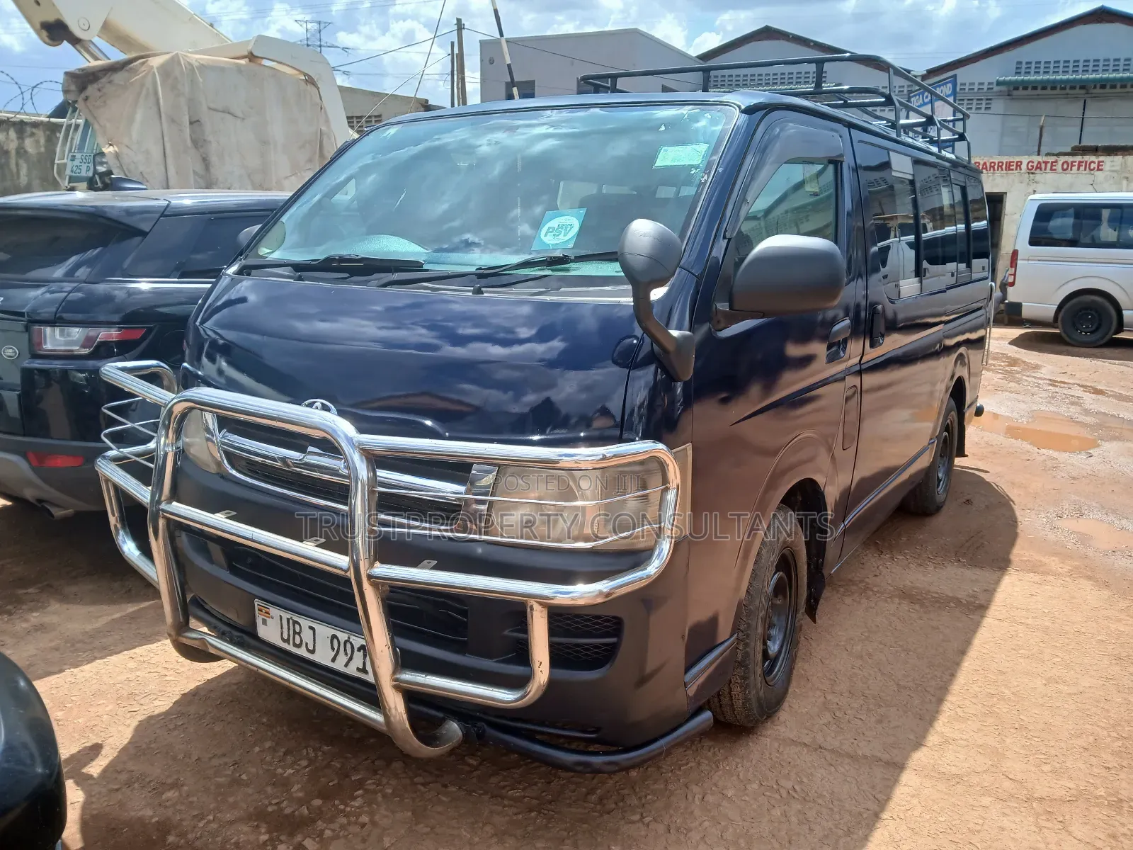 Toyota HiAce 2011 Blue in Central Division - Buses & Microbuses, Trustproperty Consultants | Jiji.ug