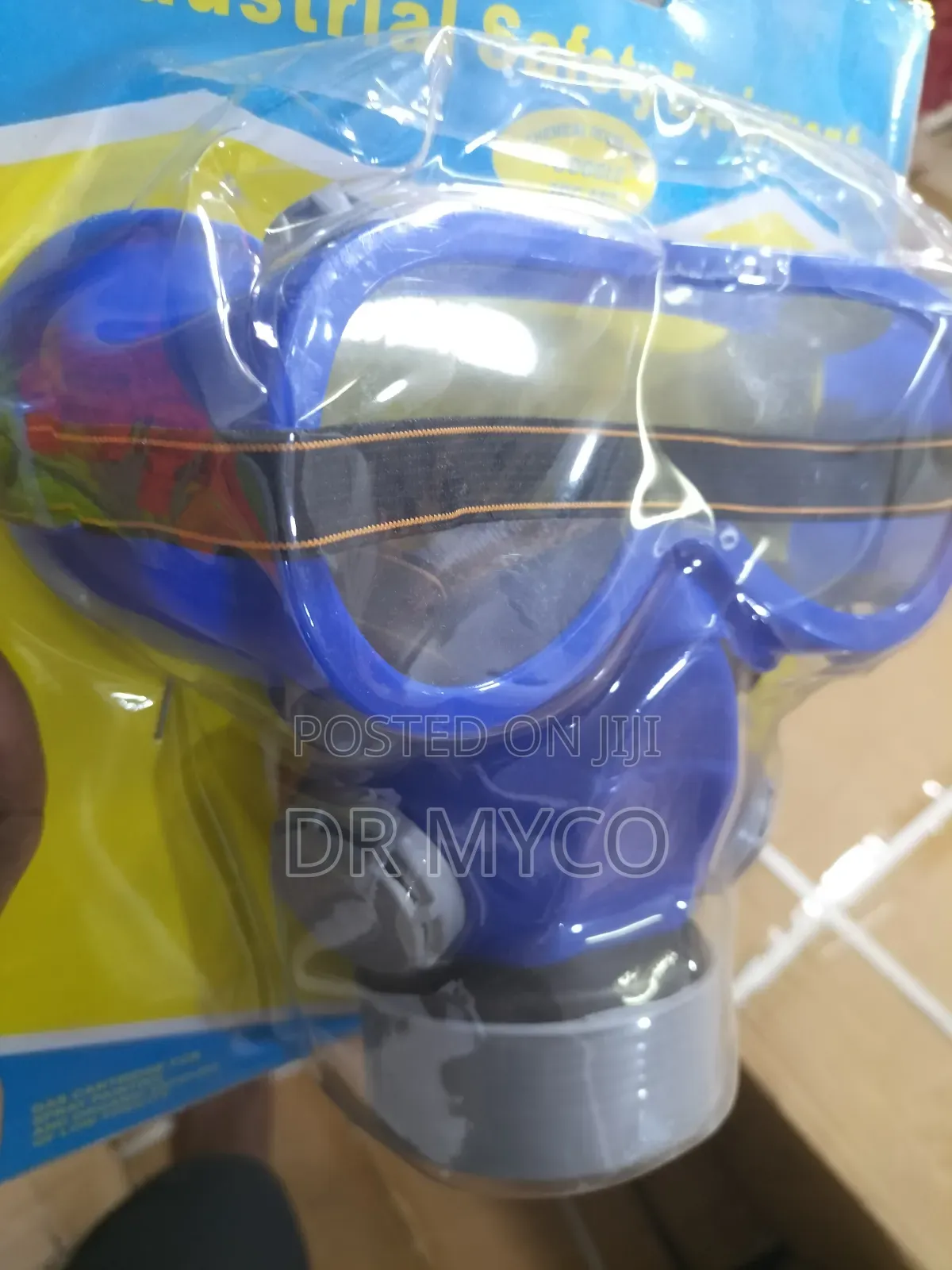 Gas / Foam / Dust Full Face Mask in Central Division - Safety Equipment ...