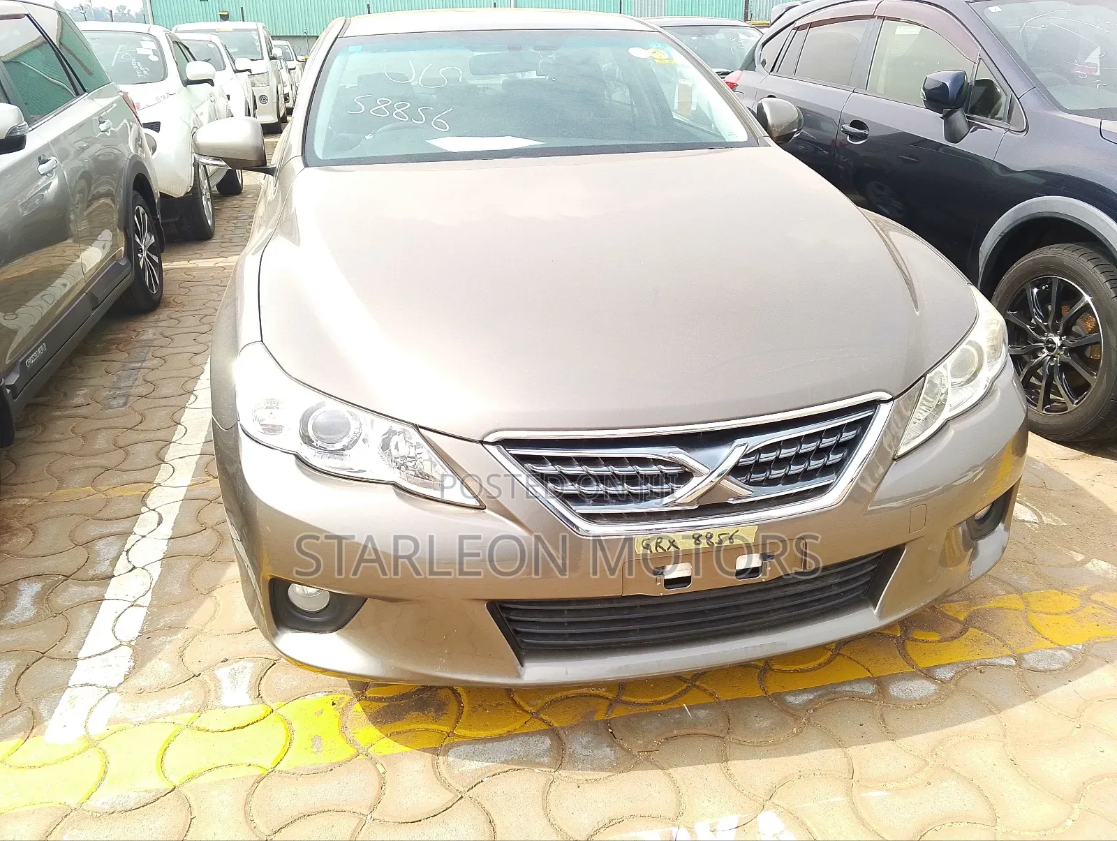 Toyota Mark X 2012 Gold in Nakawa - Cars, Twinomuhangi Julius | Jiji.ug