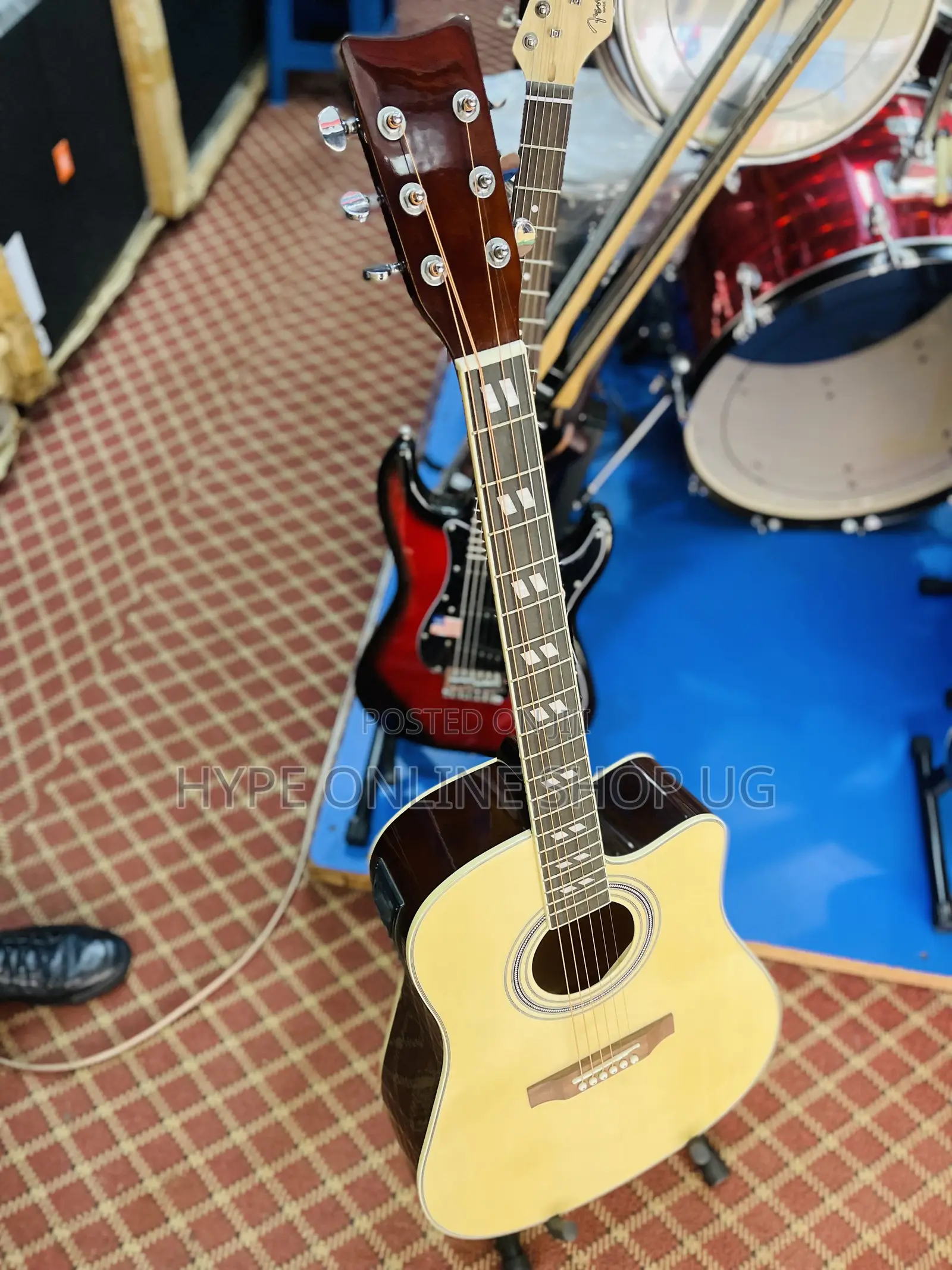 Acoustic 6strings Powered Solid Guitar in Central Division - Musical ...