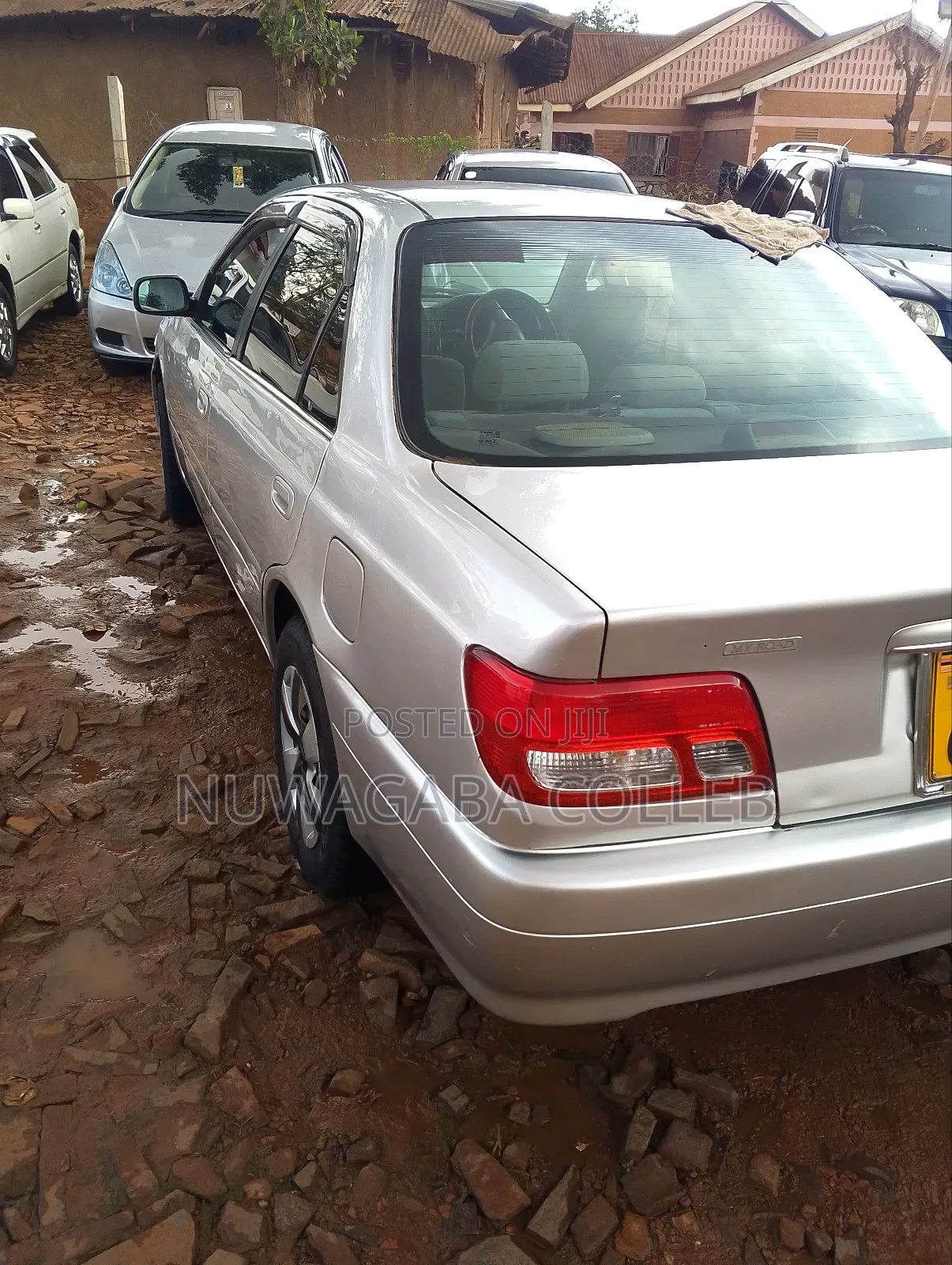 Toyota Carina 2000 Silver in Makindye - Cars, Nuwagaba Colleb | Jiji.ug