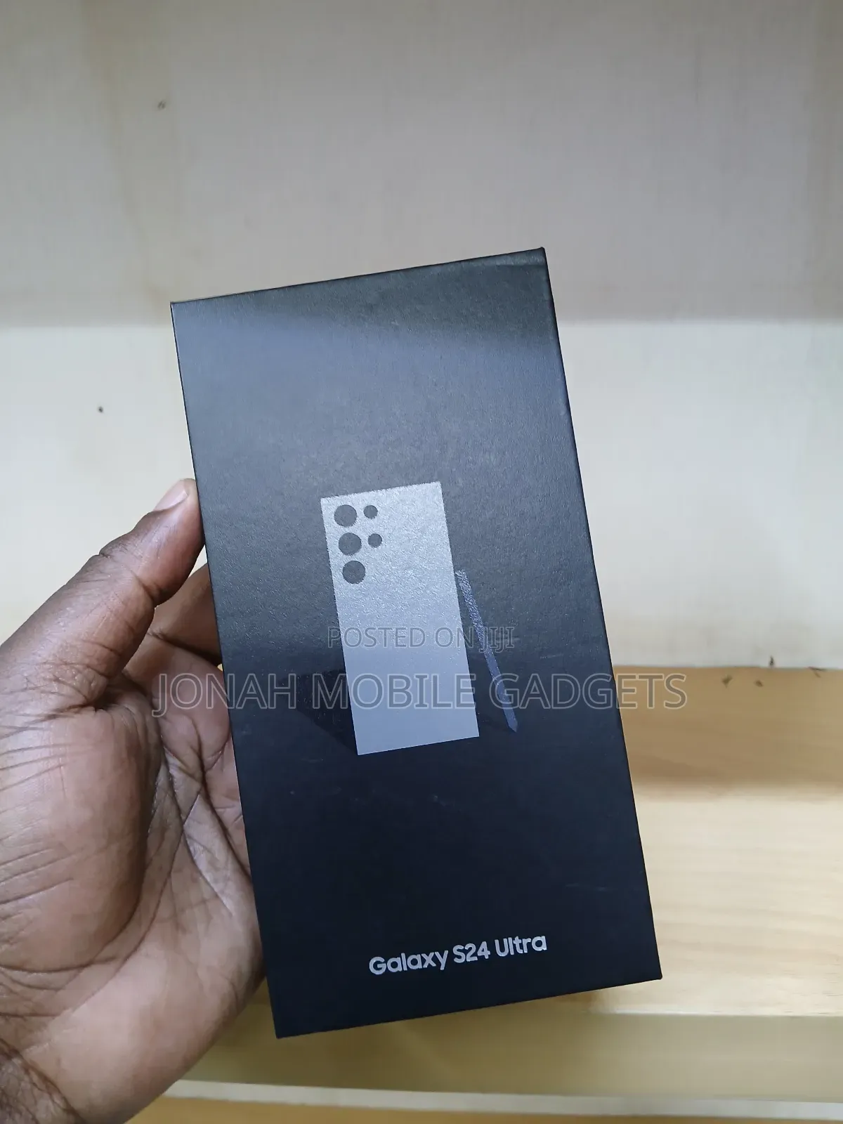 New Samsung Galaxy S24 Ultra 256 GB Gold in Central Division - Mobile ...