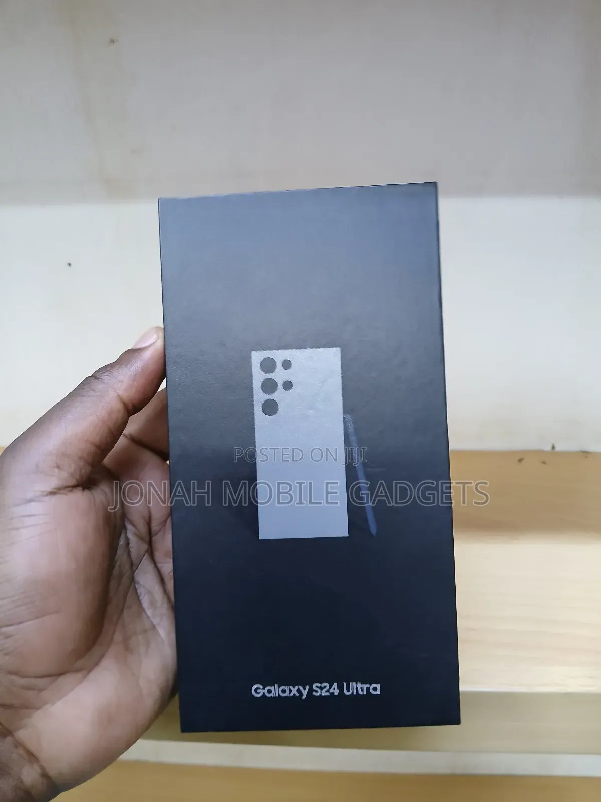 New Samsung Galaxy S24 Ultra 256 GB Gold in Central Division - Mobile ...