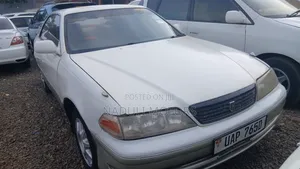 Toyota Mark II 2.0 RWD 2000 White in Central Division - Cars, Naduli ...