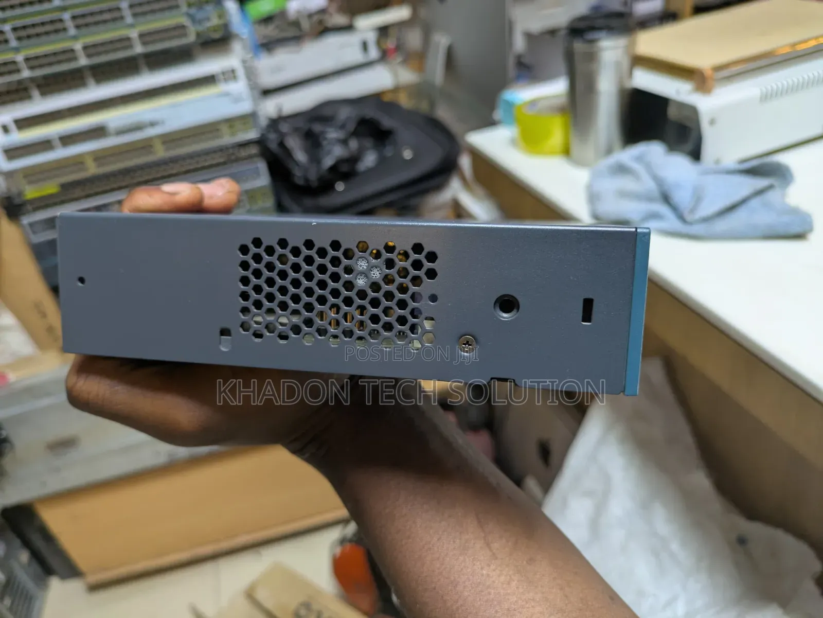 Cisco 2500 Series Wireless Lan Controller Cisco WLC 2504 in Central ...