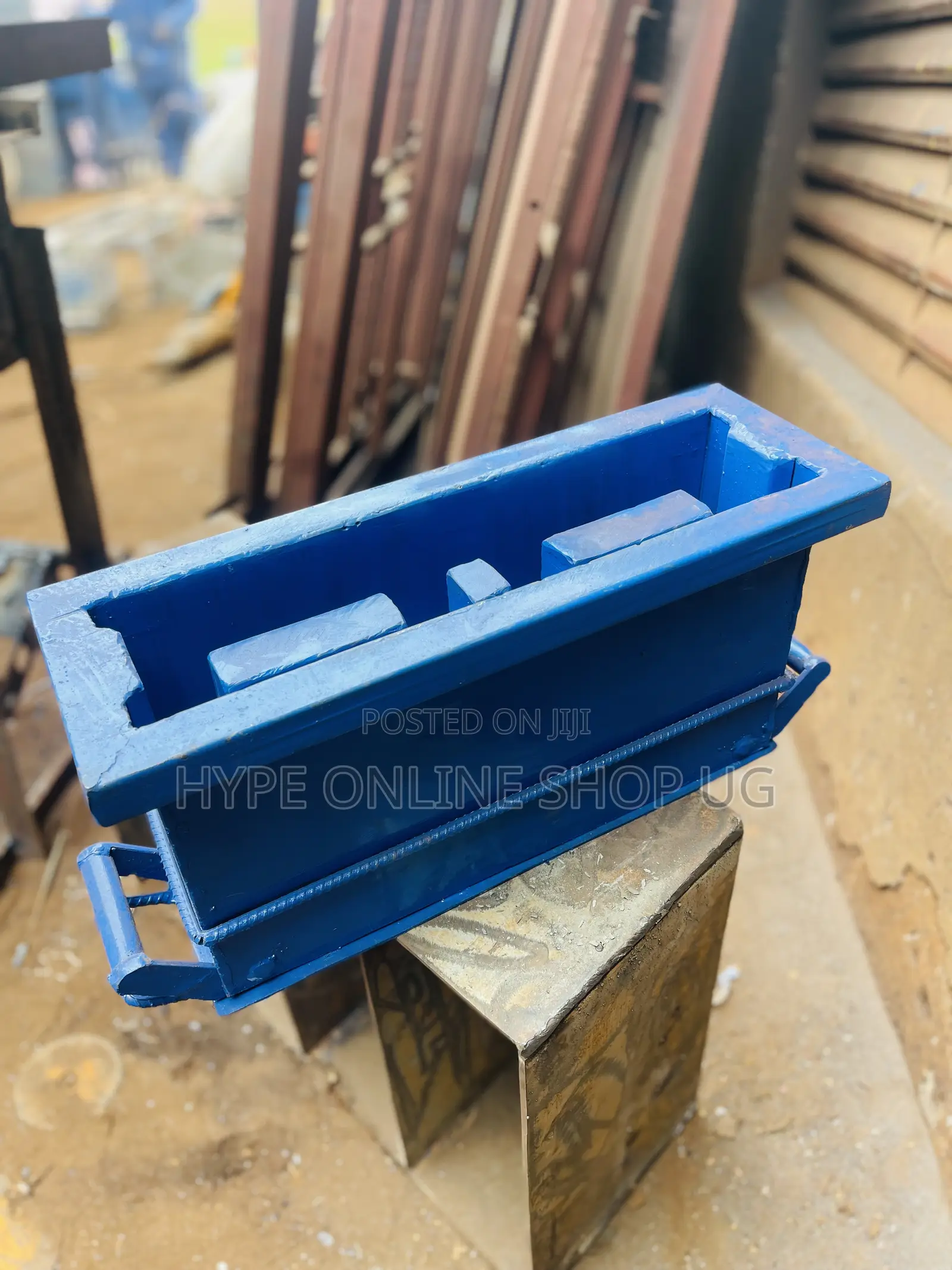 Concrete Holes Block Mold in Central Division - Building Materials ...