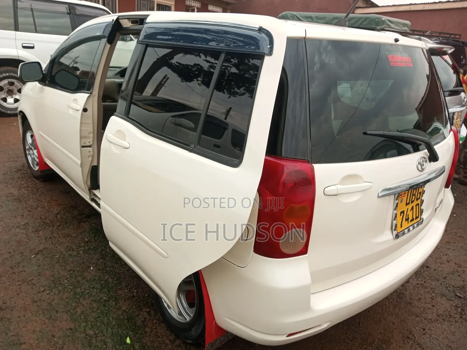 Toyota Raum 2005 Off white in Central Division - Cars, Ice Hudson | Jiji.ug