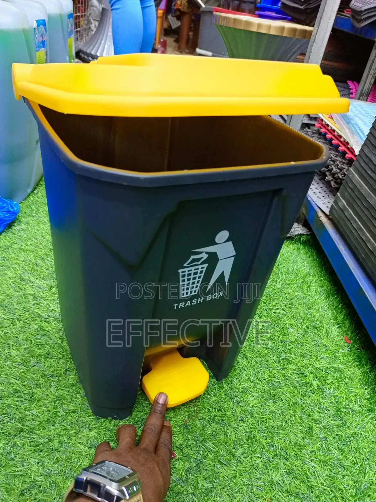 20l Plastic, Foot-pedal Operated Trash Bin. in Central Division - Home ...