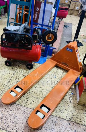 Pallet Trolly /2500kg Pallet Trolley for sale - One step closer Price ...