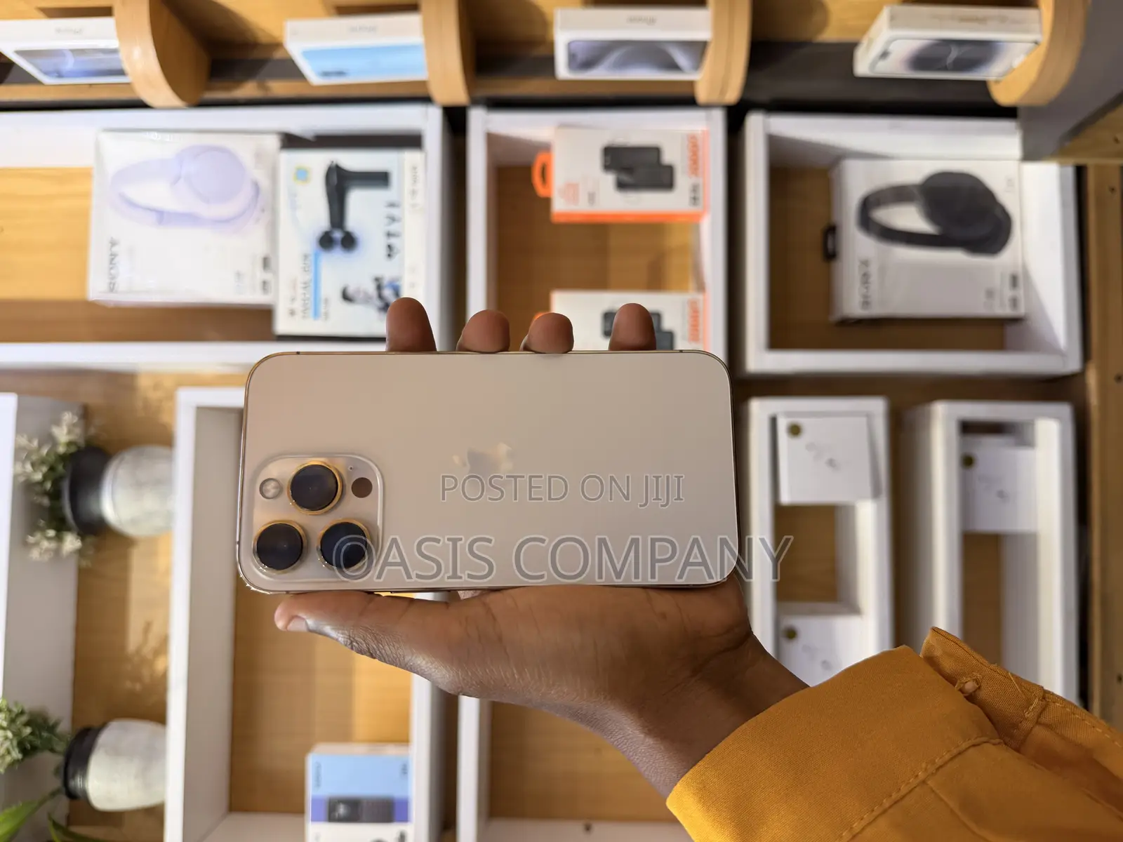 Apple iPhone 13 Pro 128 GB Gold in Central Division - Mobile Phones ...