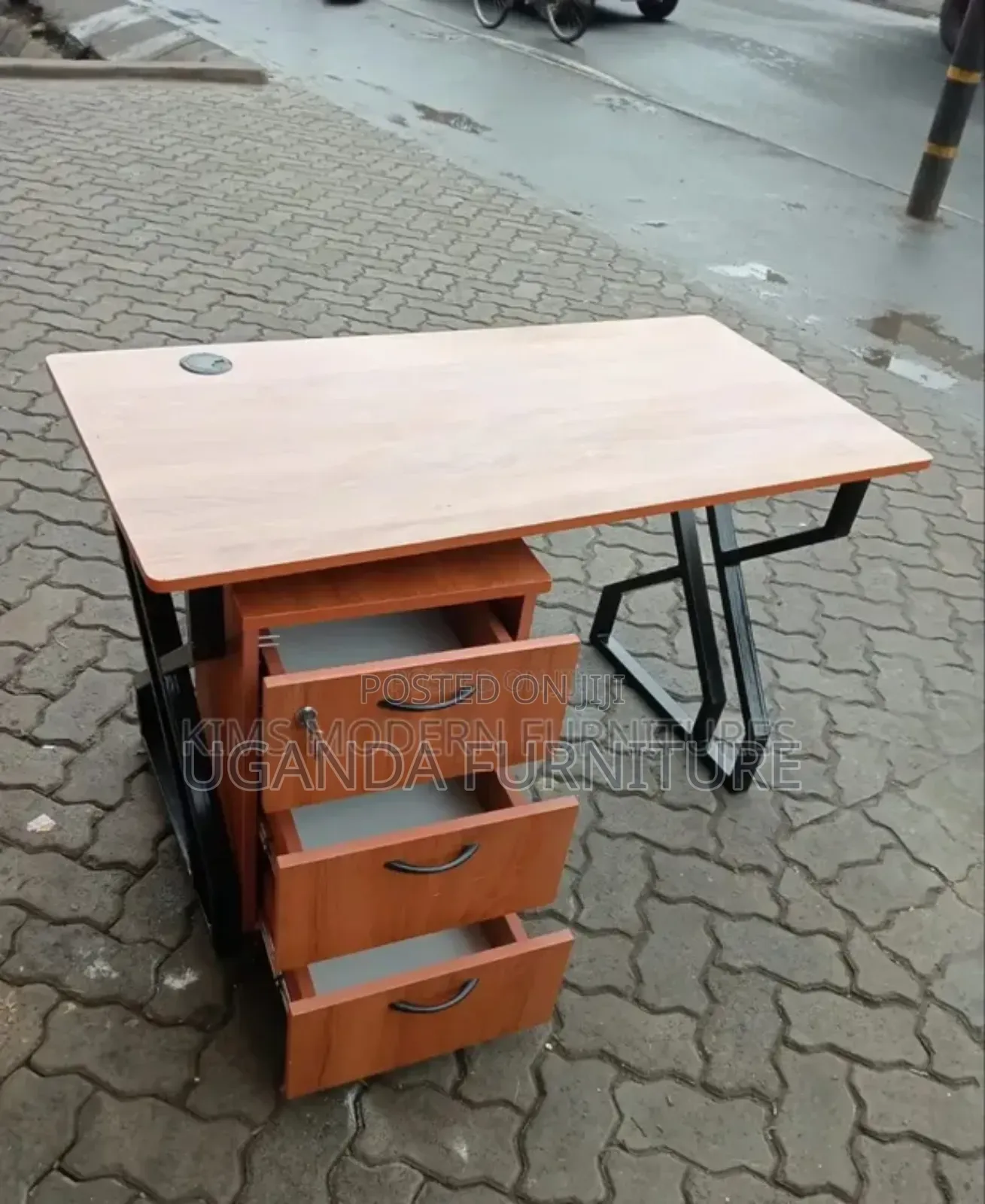 Metallic Office Table/Office Table/Reading Desk/Offices Tables067 in ...