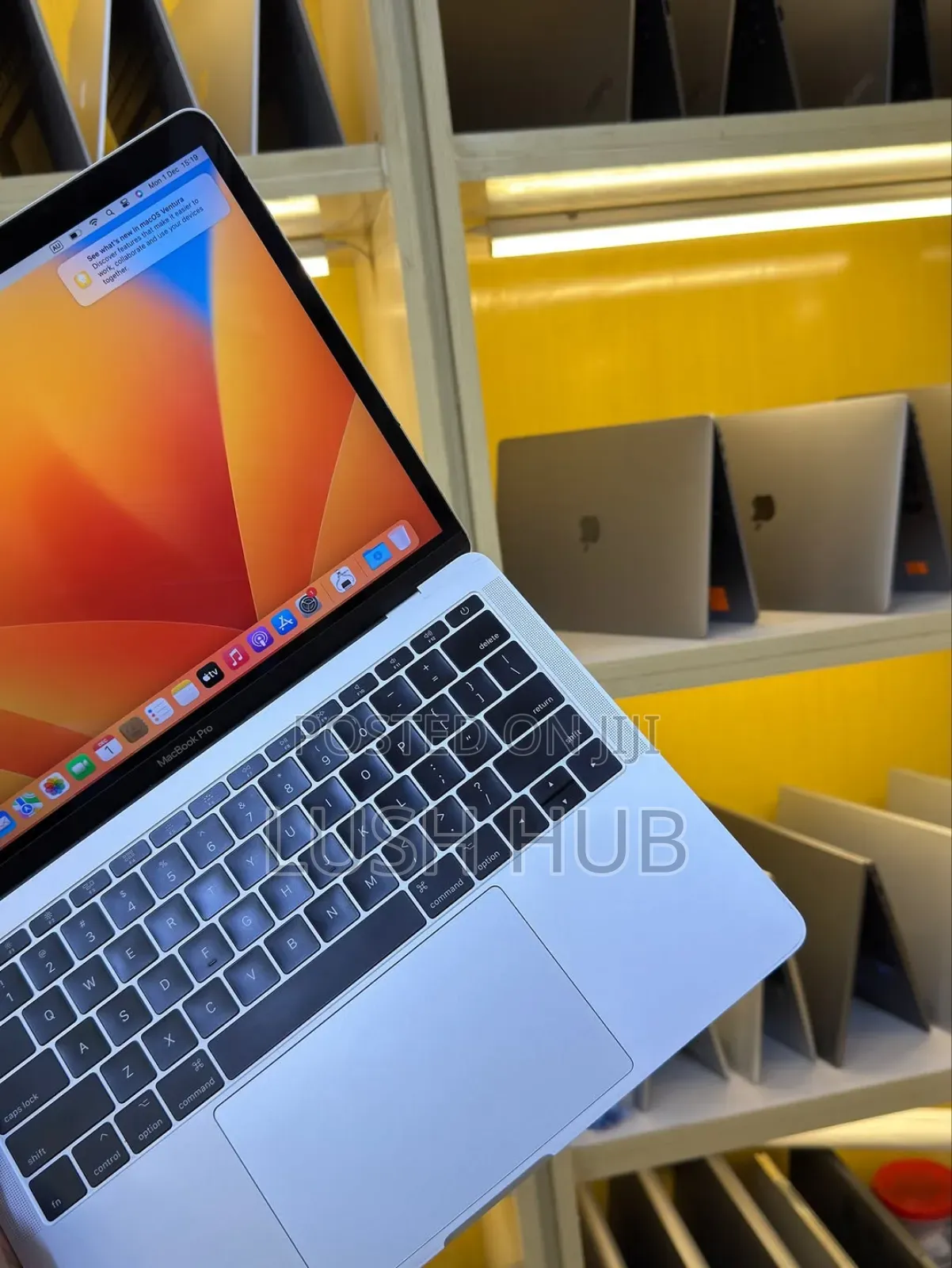 Laptop Apple MacBook Pro 2017 8GB Intel Core I5 SSD 256GB in Central ...