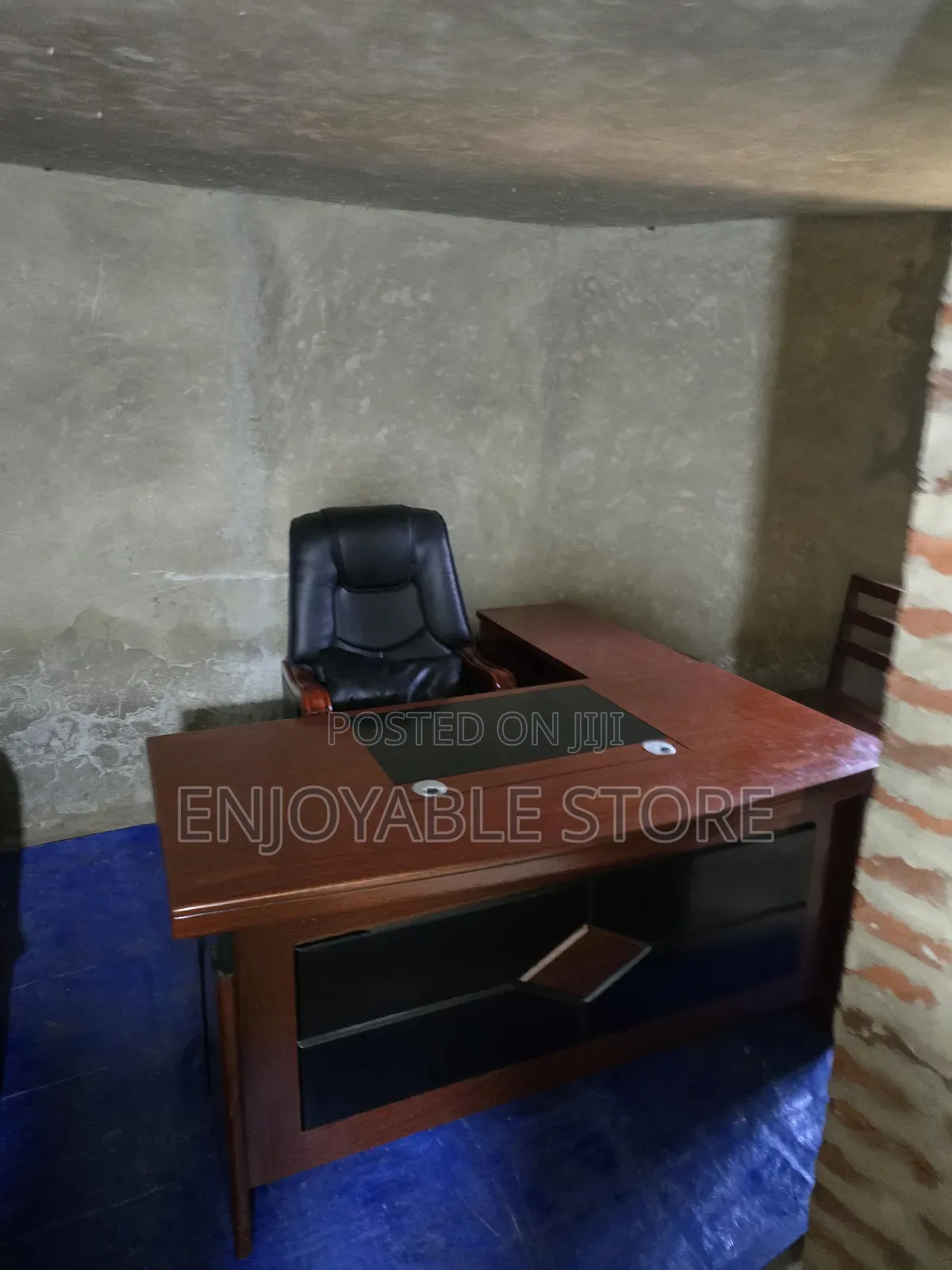 Office Table and Office Chair Set in Central Division - Furniture ...