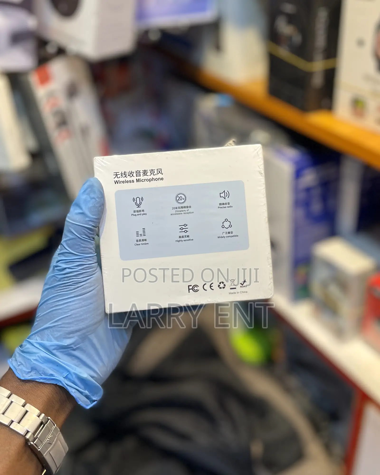 Professional Wireless Lavalier Microphone With Charging Case in Central ...