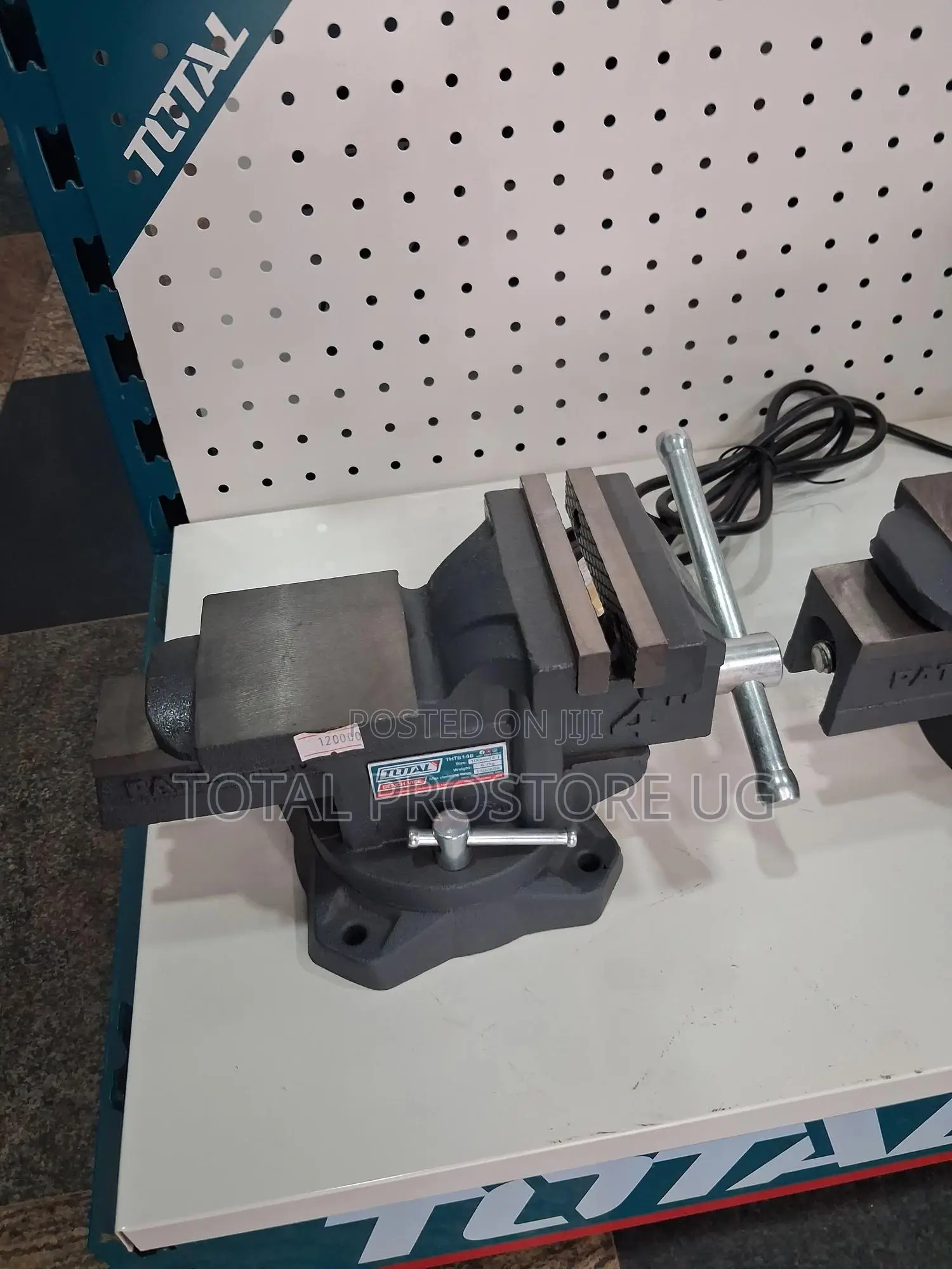 Bench Vice 4" in Central Division - Hand Tools, Total Tools Prostore Ug ...