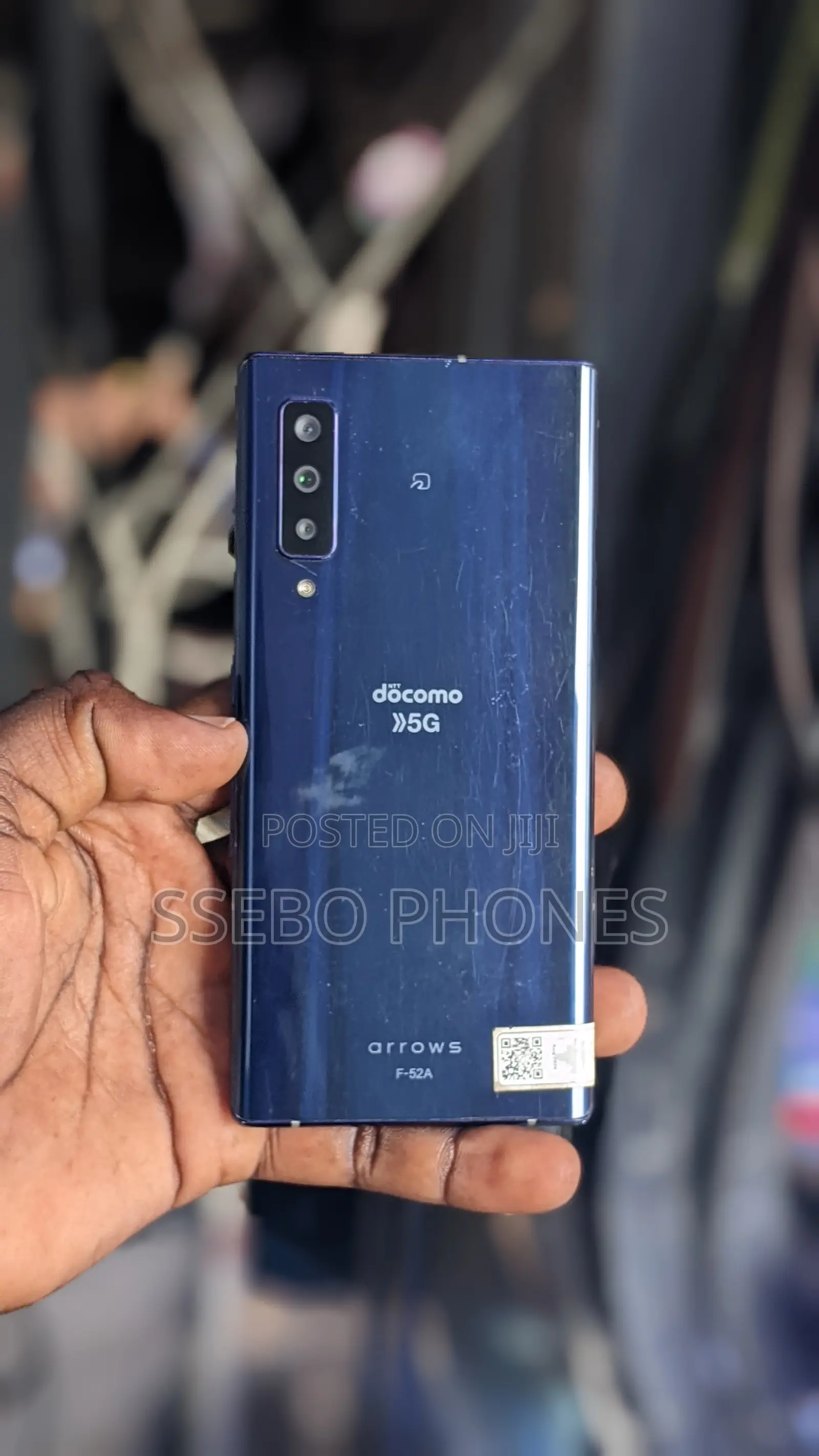 Fujitsu Arrows NX9 F-52A 128 GB Black in Central Division - Mobile ...