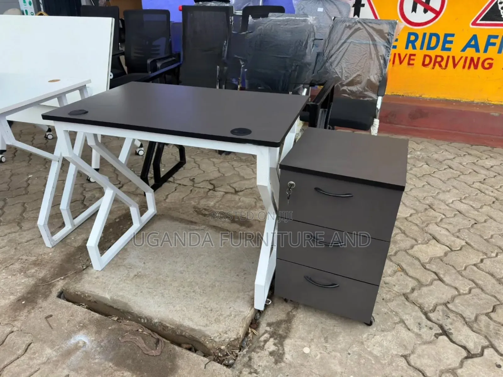 Modern Office Desk/Reading Table/Office Table00 in Central Division ...