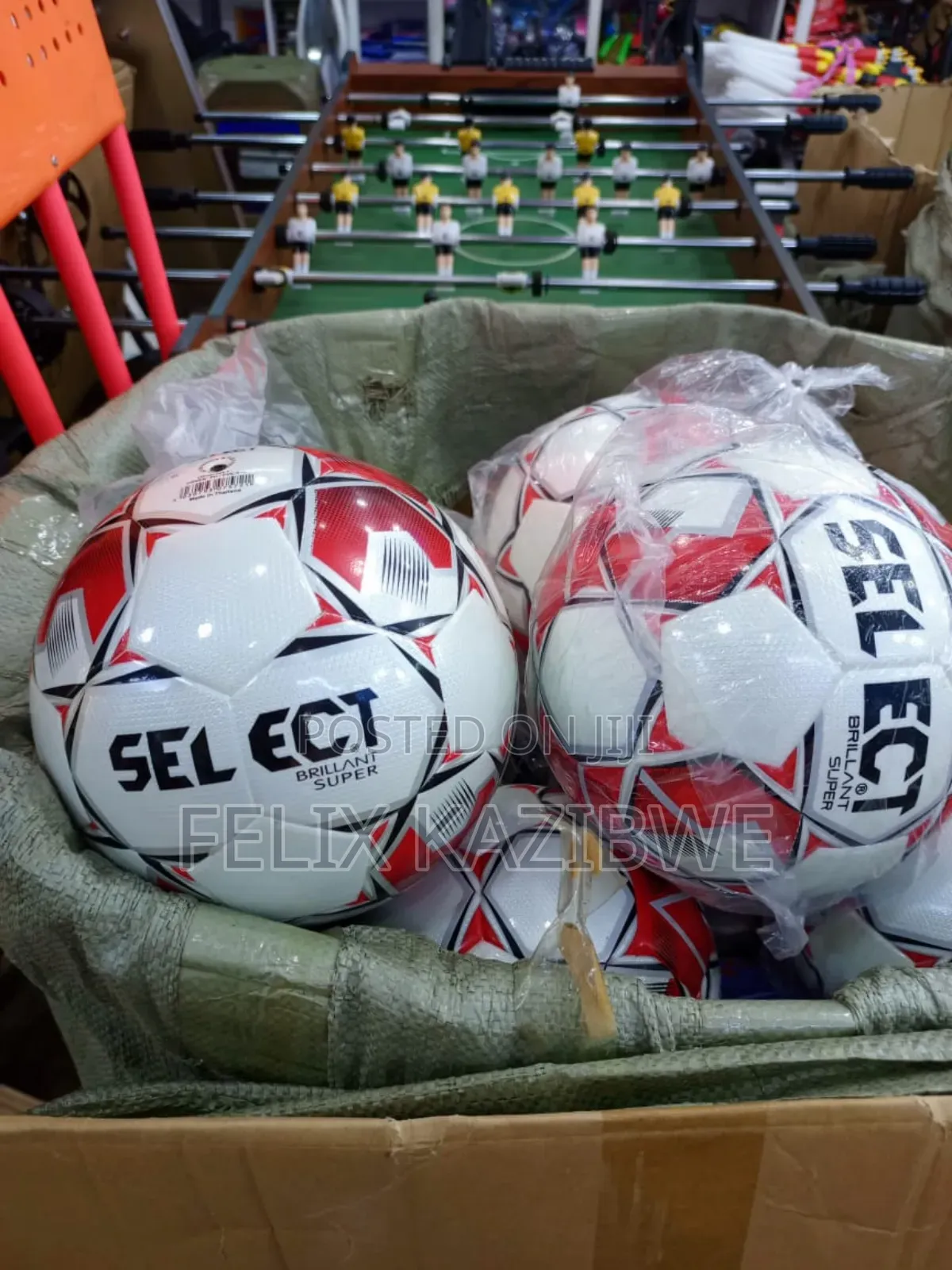 Select Brilliant Super Soccer. in Central Division - Sports Equipment ...