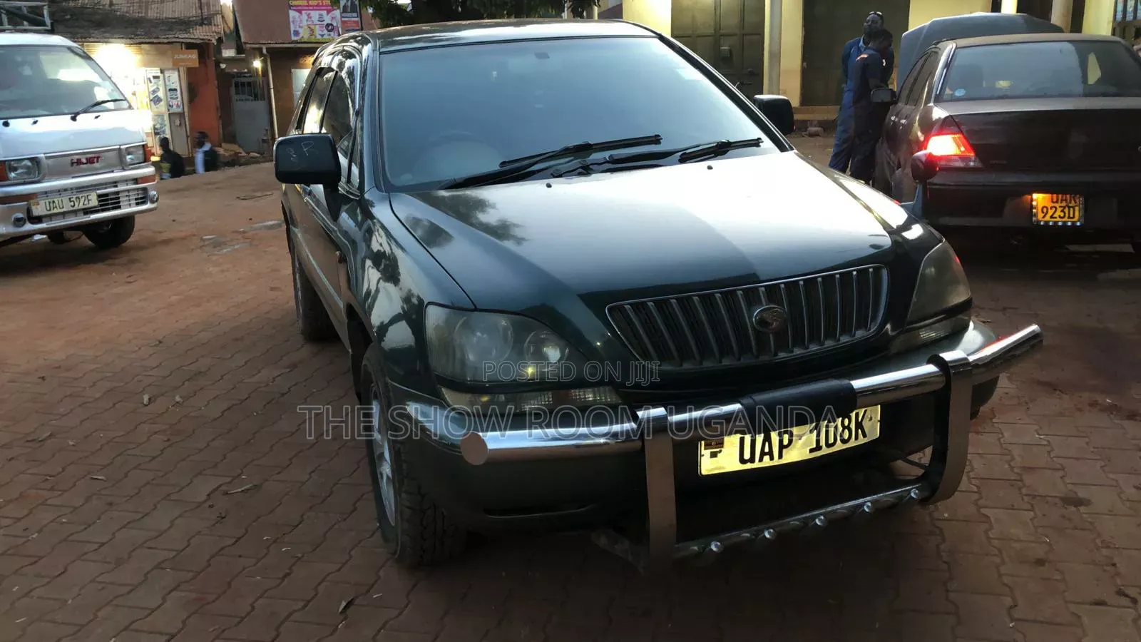 Toyota Harrier 2000 Green in Central Division - Cars, H I | Jiji.ug